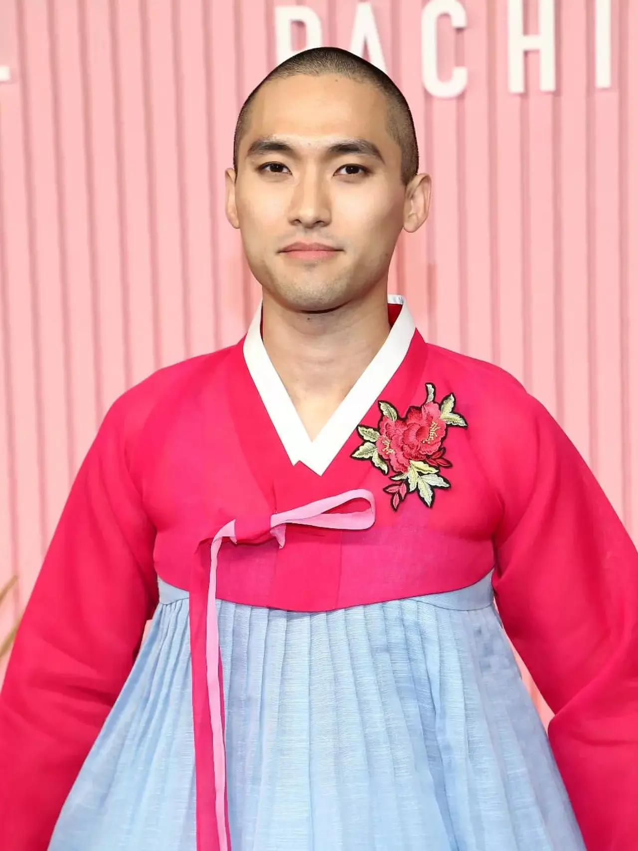 Penampilan Menawan Bintang Serial Pachinko Jin Ha Kenakan Hanbok di Red ...