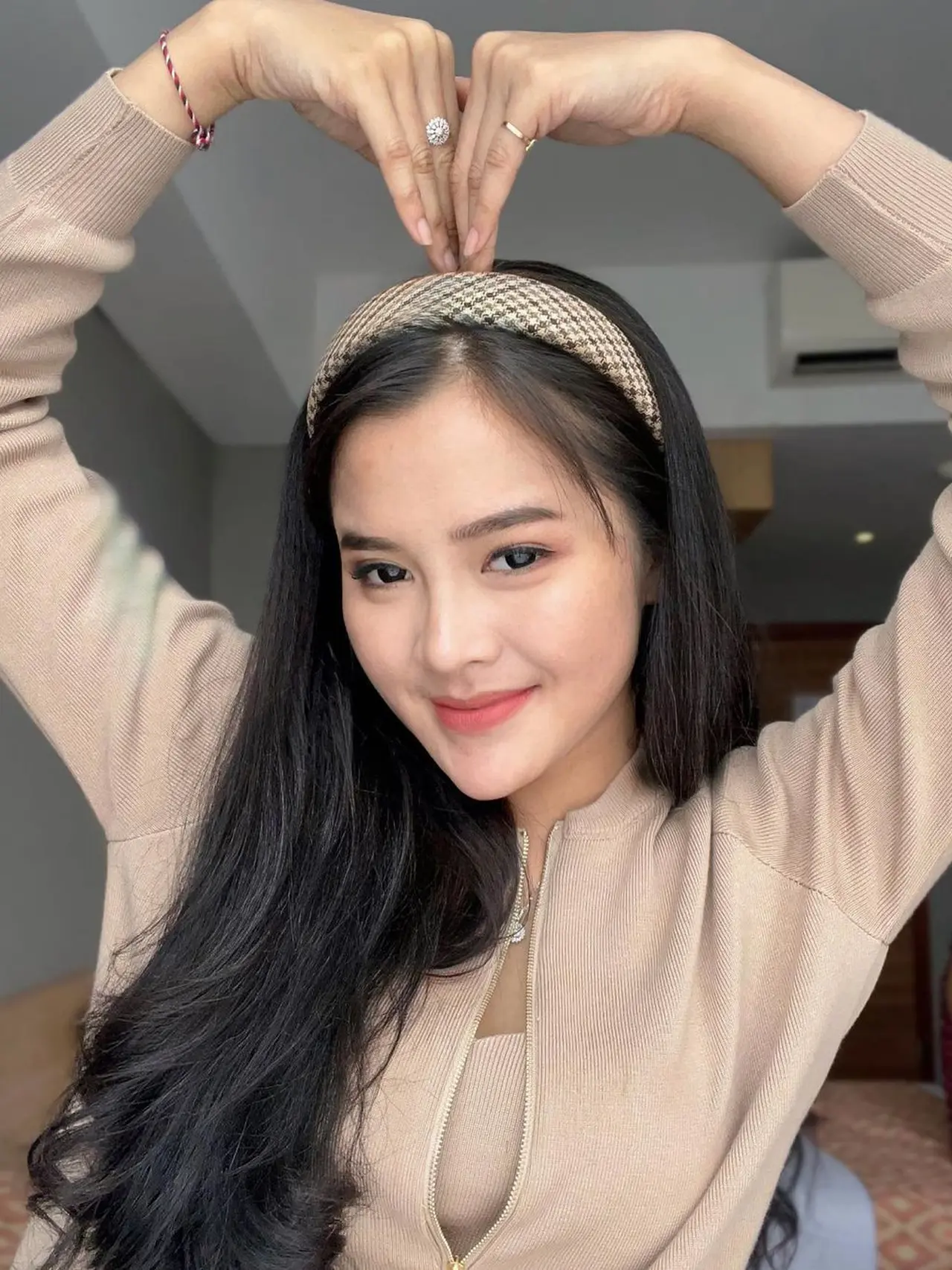 7 Potret Bella Bonita Disebut Jadi Kekasih Baru Denny Caknan, Model ...