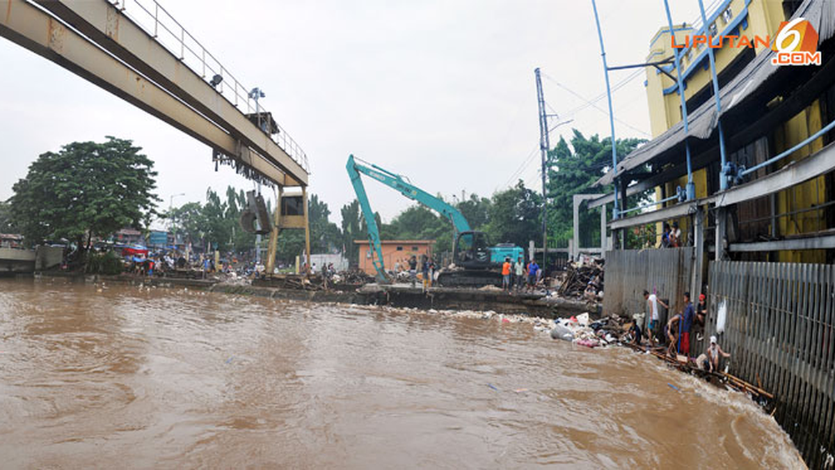 Ketinggian Air di 12 Pintu Air, Manggarai dan Karet Siaga 1 - News Liputan6.com