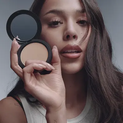 5 Jenis Bedak Beserta Kegunaannya, Wajib Tahu! - Beauty Fimela.com