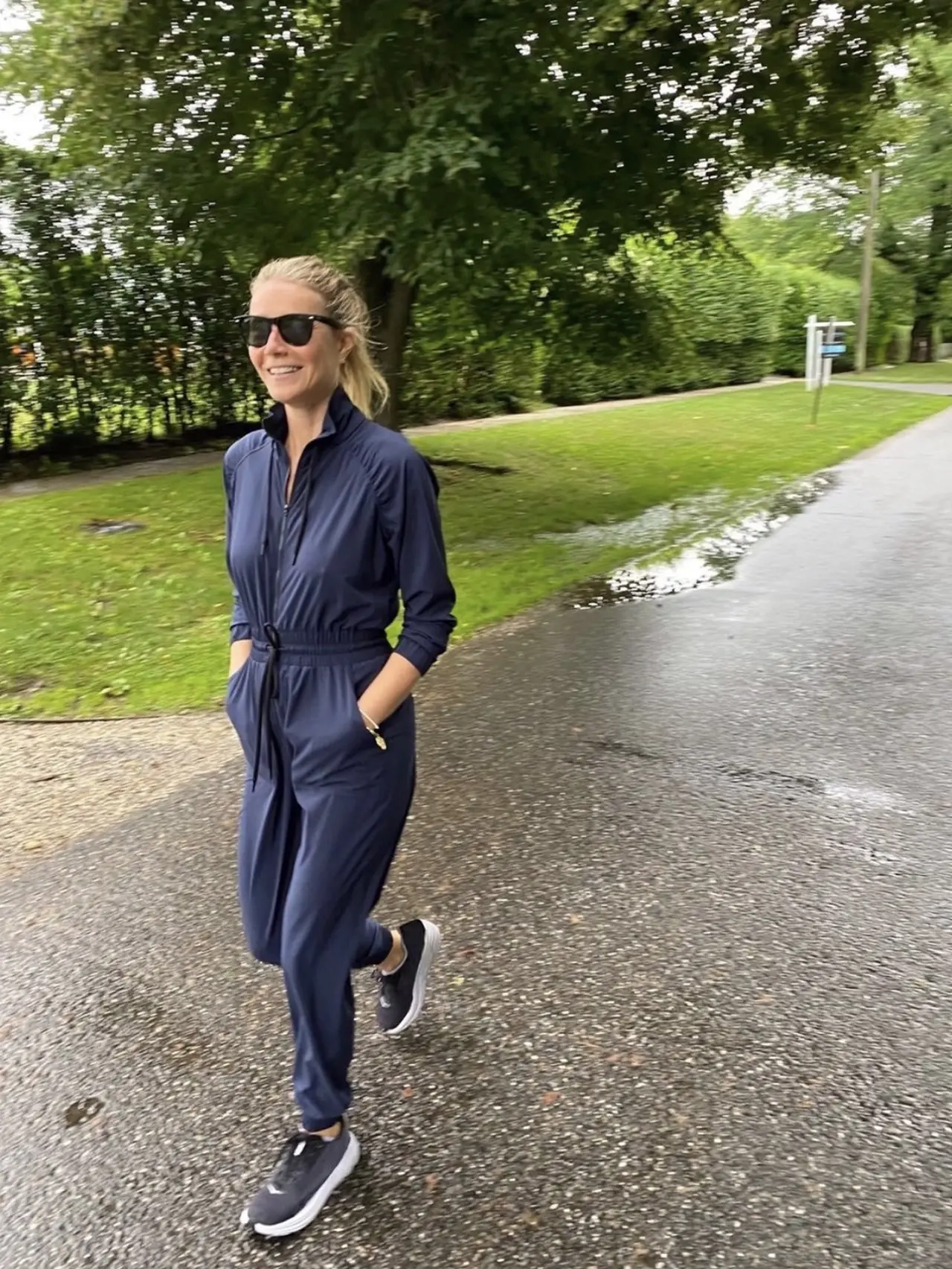 5 Inspirasi Outfit Jogging yang Simple tapi Tetap Stylish
