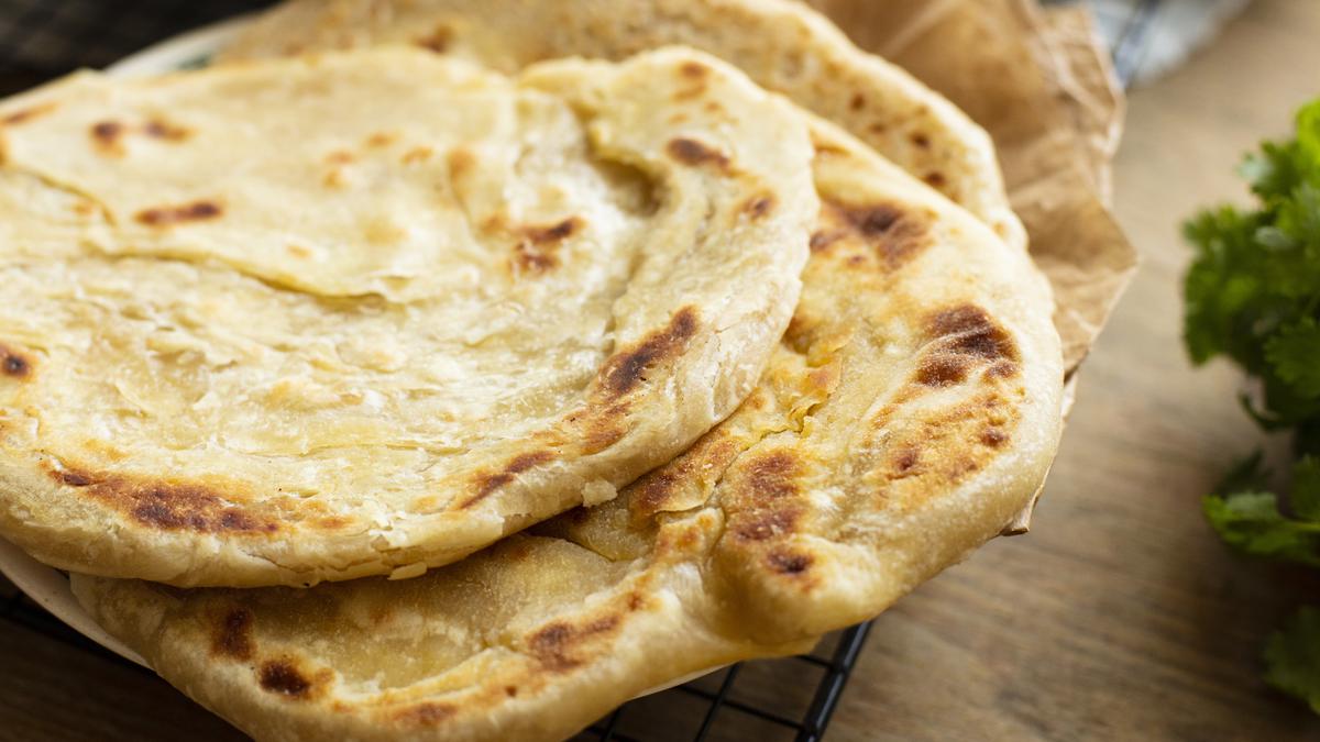 5 Resep Roti Canai ala Rumahan untuk Cemilan Keluarga - Food Fimela.com