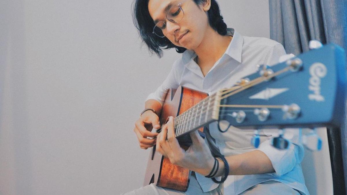 Lirik Lagu Dulu, Adrian Setiawan - Entertainment Fimela.com