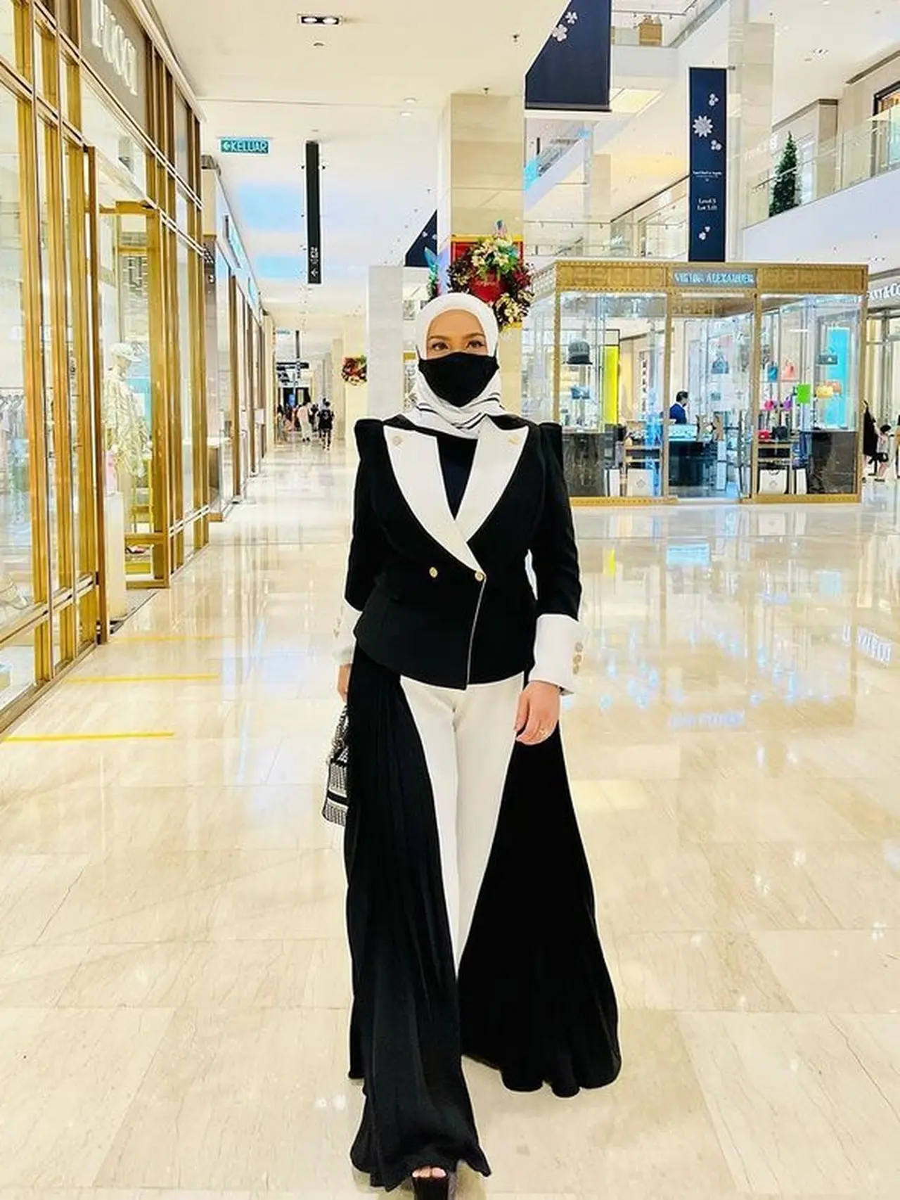 7 Potret Transformasi Siti Nurhaliza Sejak Muda, Makin Cantik dan ...