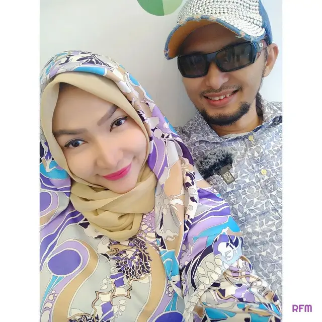 Roro Fitria Gugat Cerai Suami Usai 9 Bulan Menikah, Ini 6 Potret Mesra ...