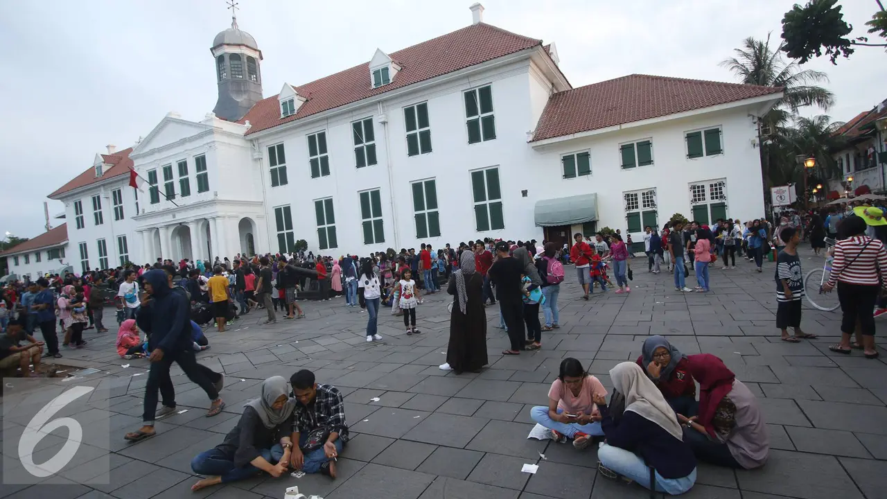 Gedung Pascakolonial di Indonesia yang Jadi Favorit Wisatawan ...