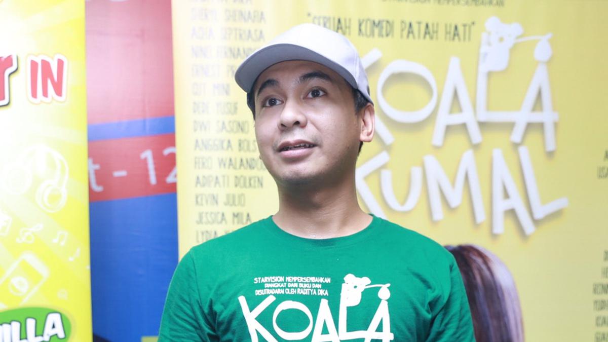 Intip Gaya Pacaran Raditya Dika di Bulan Ramadan