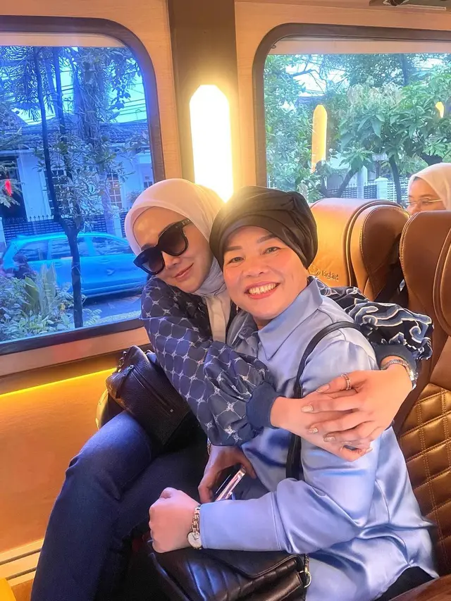 7 Potret Marissya Icha dan Keluarga Fuji, Ramai Konflik Rumah Donasi ...