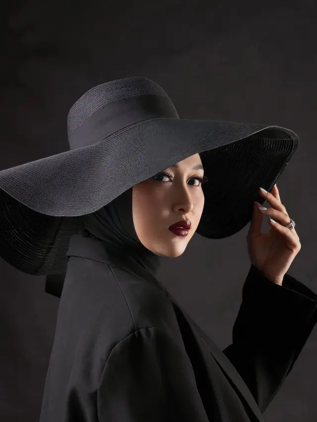 Shella O Ubah Penampilan Dengan Berhijab Usai Menjalani Ibadah Haji ...