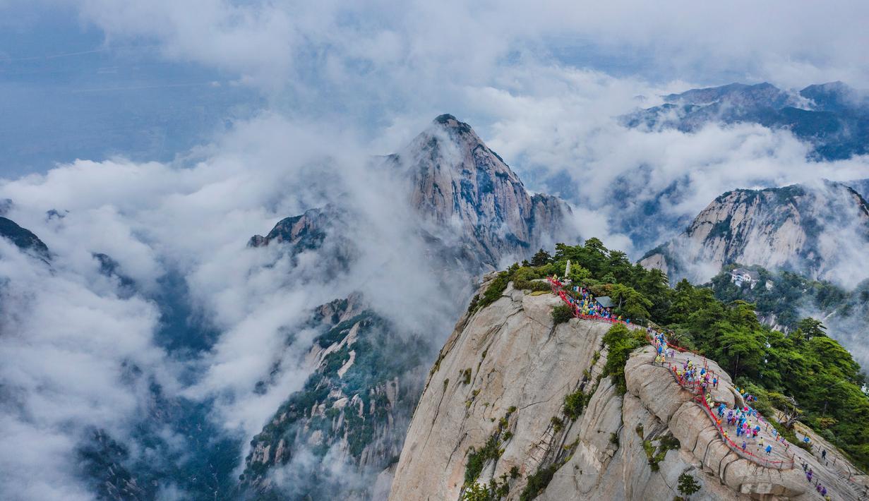 FOTO: Pesona Gunung Huashan di Shaanxi - Foto Liputan6.com