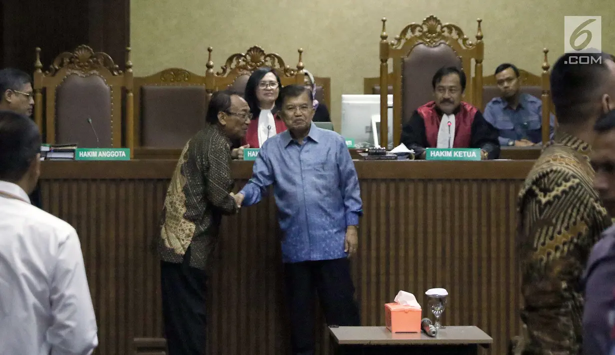 FOTO: Wapres Jusuf Kalla Bersaksi di Sidang Jero Wacik - Foto Liputan6.com