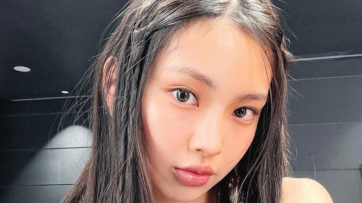 Miliki Visual Bak Artis Era 2000-an, Intip Gaya Busana Y2K Style Ala ...