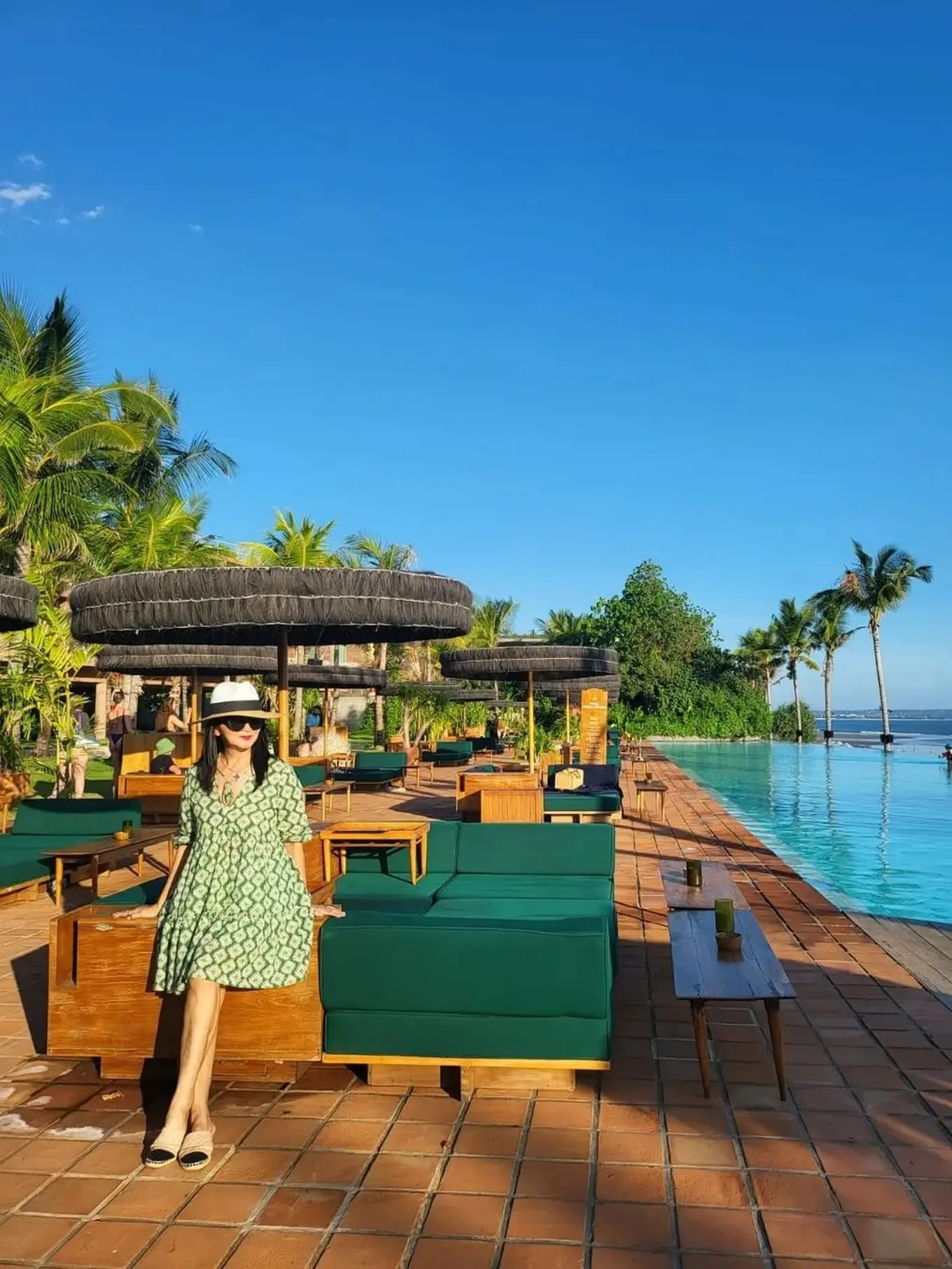 8 Potret Anna Maria, Istri Roy Marten Tampil Elegan Dibalut Kebaya ...