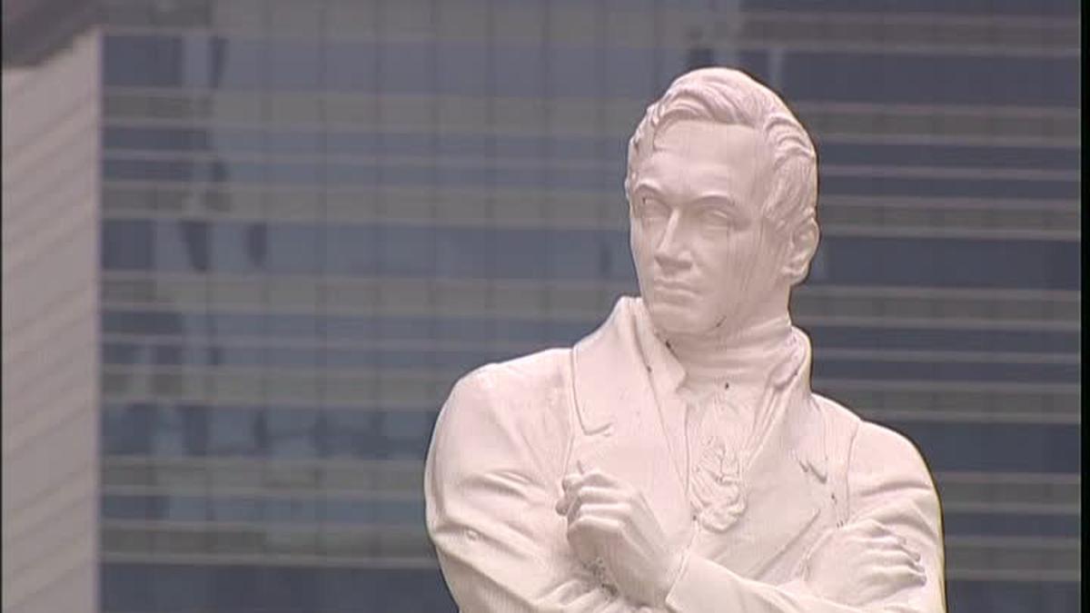 6-2-1819: Thomas Stamford Raffles Bangun Pangkalan Dagang Baru Inggris ...