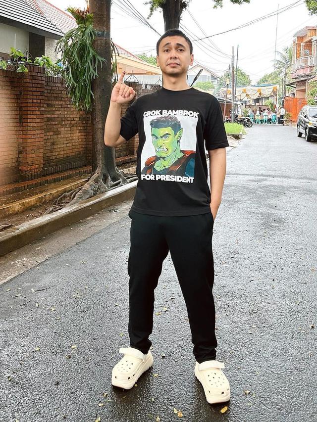Potret 10 Artis Usai Nyoblos Pemilu, Pamer Jari Kelingking