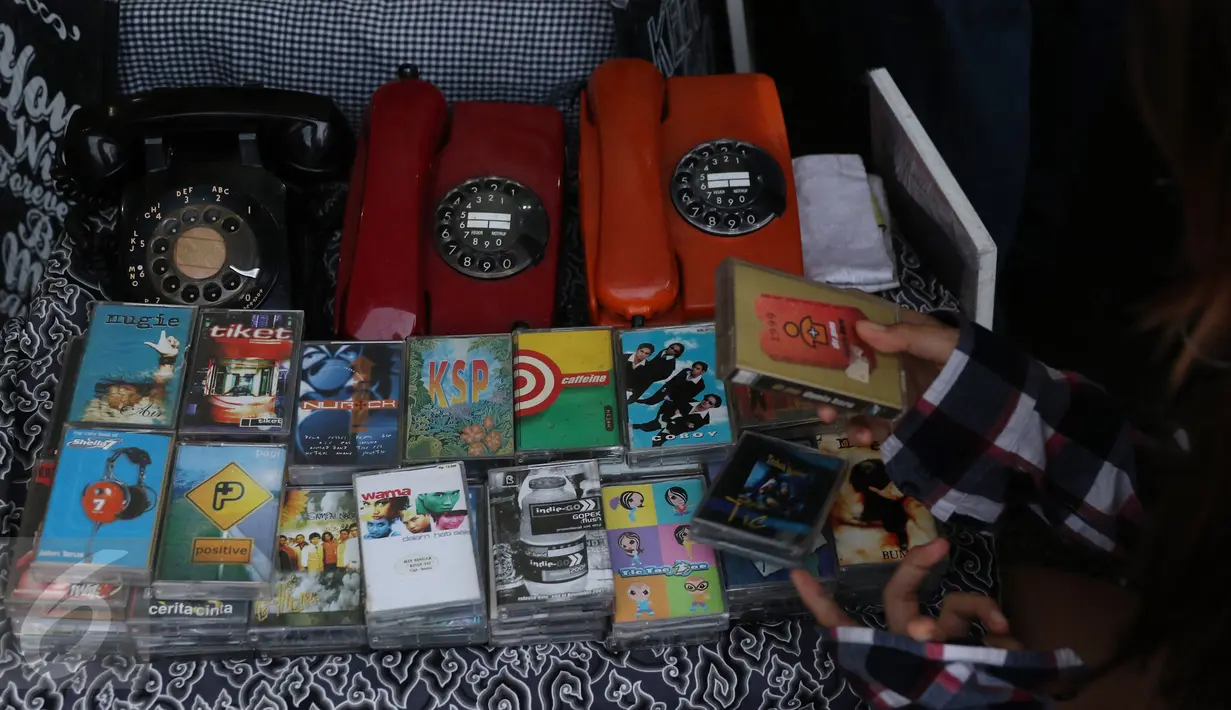 Nostalgia Barang-barang Populer di Era 90-an - Foto Liputan6.com