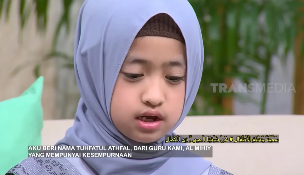 Bercita-cita Jadi Ustazah, Maryam Anak Oki Setiana Dewi Juga Jago Bahasa Arab, Inggris dan Bela ...