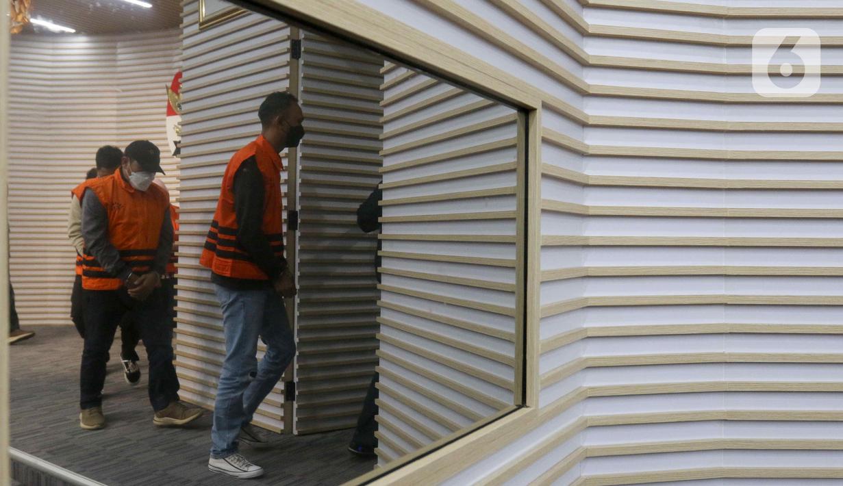 Hasil OTT, KPK Tahan Enam Orang dan Tetapkan Gubernur Kalimantan ...