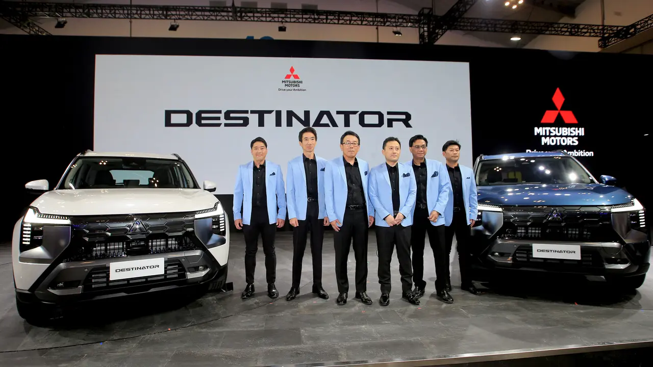 Mitsubishi Destinator Tampil Perdana di GIIAS, Ini Varian, Harga, dan Promo Spesial! - Otomotif ...