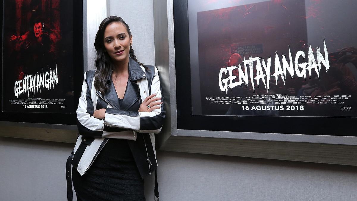 Nadine Alexandra Merasakan Benar-benar Capek Syuting Film Horor - Photo ...