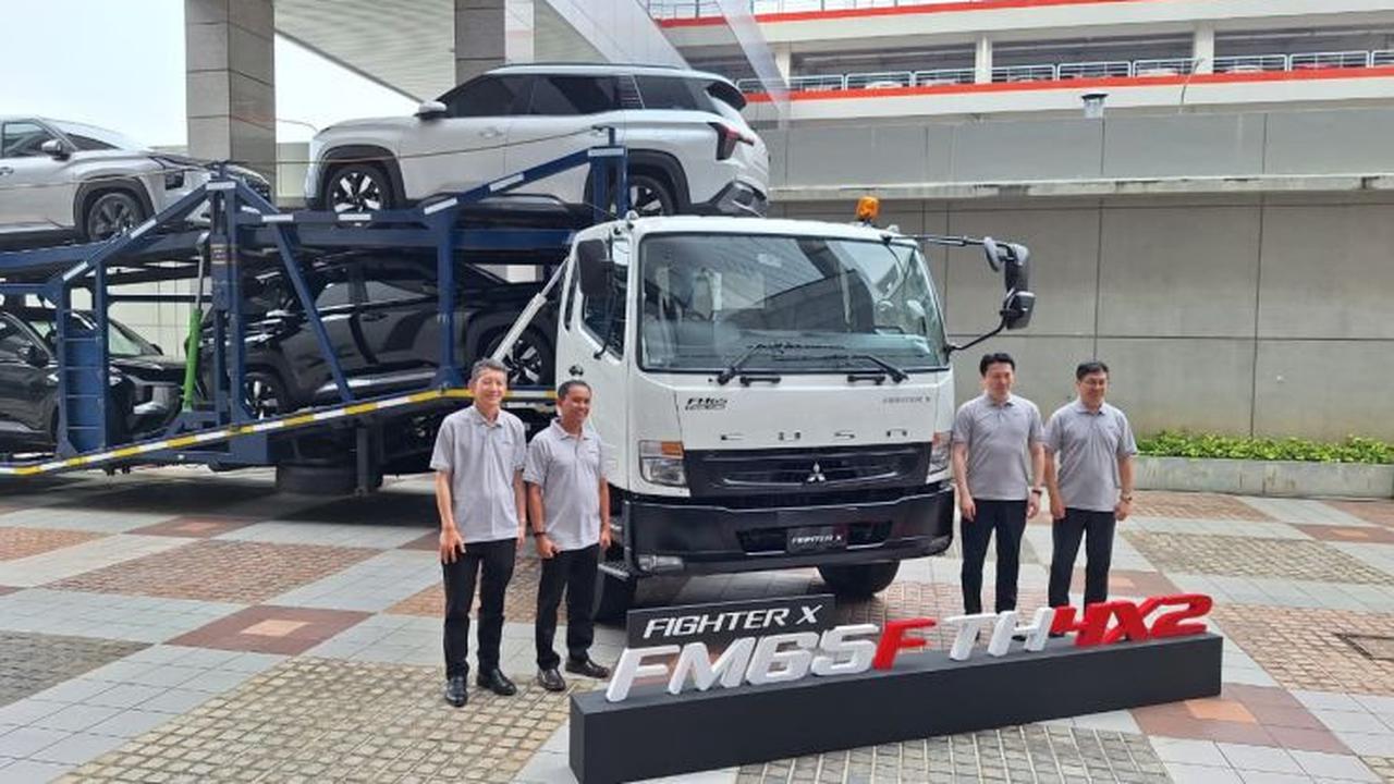 Mitsubishi Fuso Fighter X FM65F Tractor Head Meluncur, Harga Rp 900 Jutaan