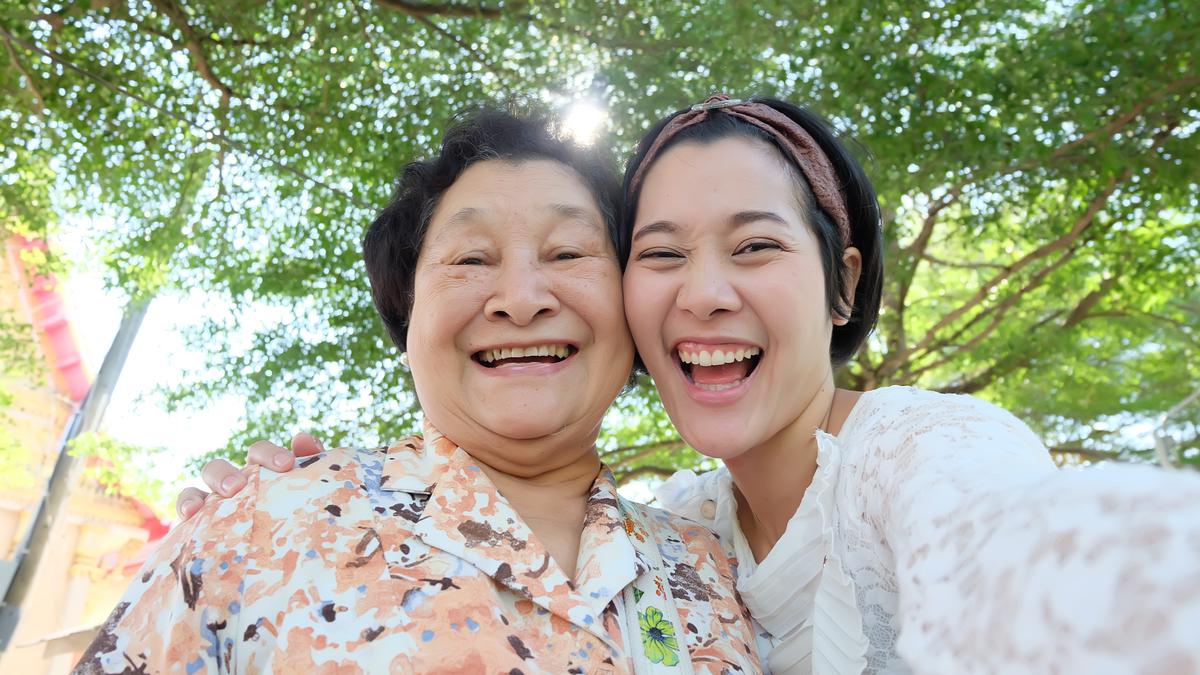 Besarnya Cinta Ibu Membuatku Kuat Bertahan Jalani Hidup - Lifestyle ...