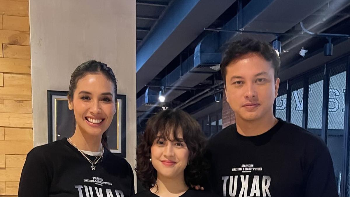 Main Bareng Nicholas Saputra, Zara Adhisty Tampil Manglingi dengan ...