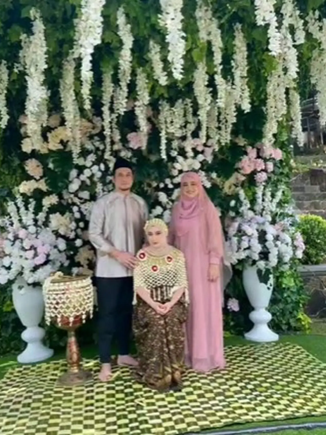10 Potret Cantik Tengku Syaira Anataya, Anak Cindy Fatikasari dan ...