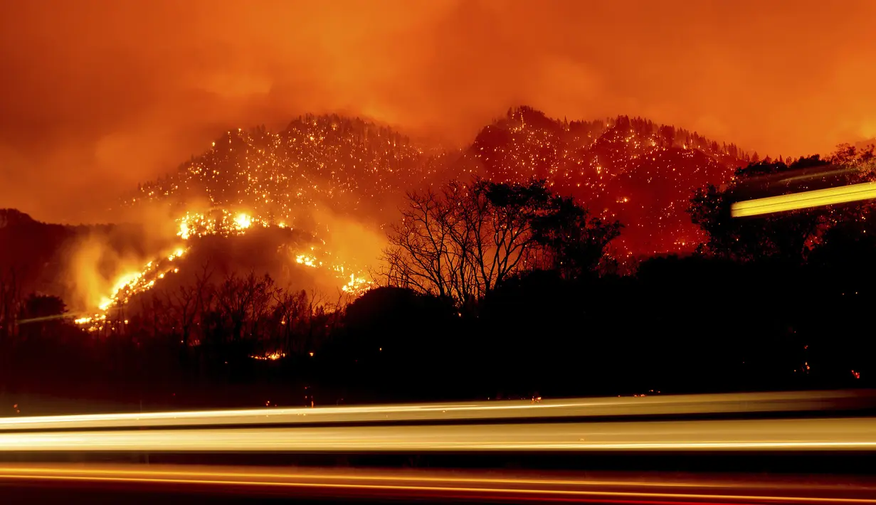 FOTO: Pemandangan Mengerikan Kebakaran Hutan di California - Foto ...