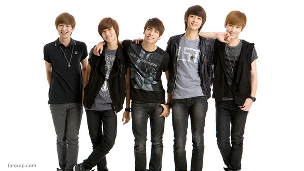 Wew, SHINee Ubah Club jadi Panggung Konsernya - ShowBiz Liputan6.com