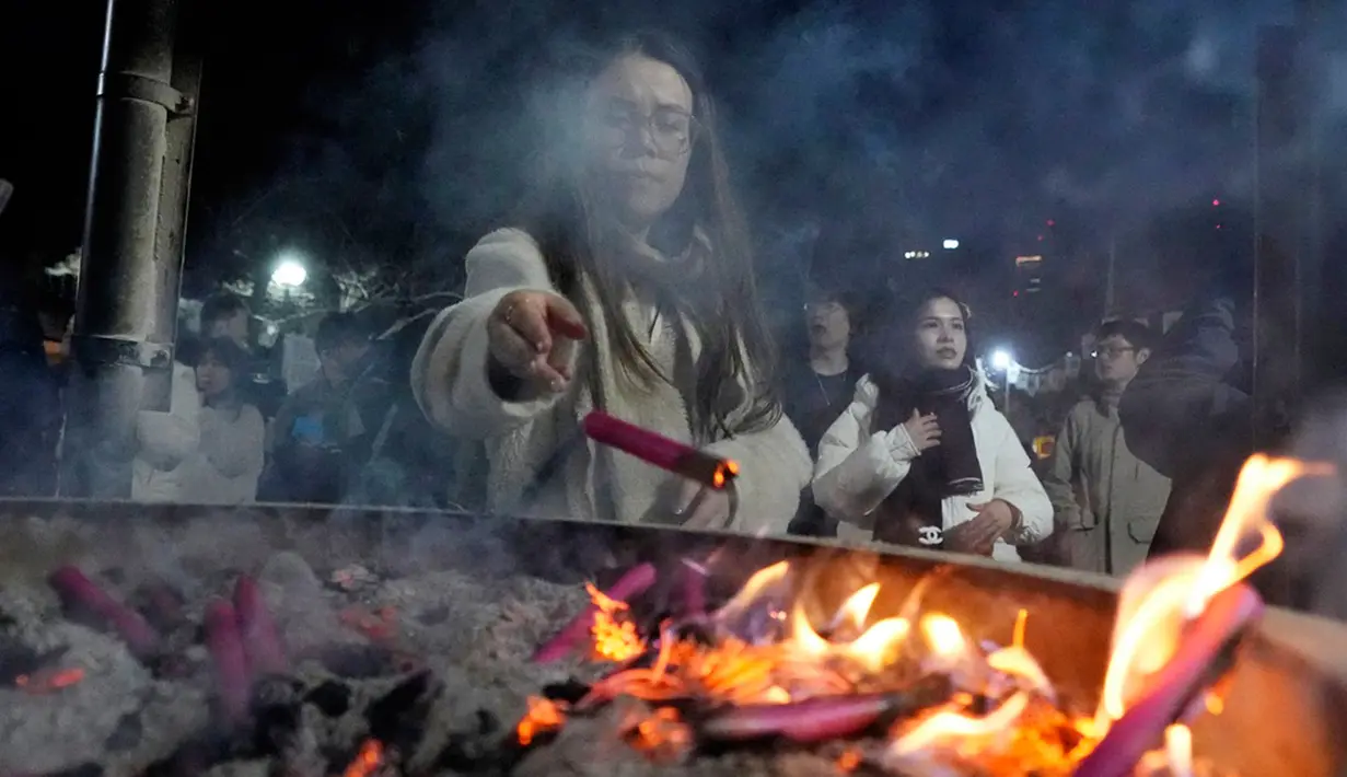 Melihat Tradisi Orang Jepang Menyambut Tahun Baru - Foto Liputan6.com