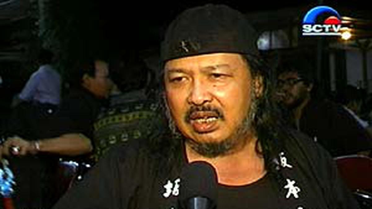 Harry Roesli Mempertahankan Napas - ShowBiz Liputan6.com