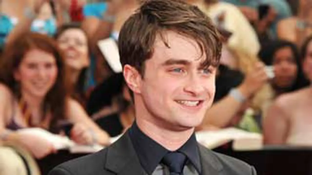 Daniel Radcliffe Terjun ke Serial Televisi - ShowBiz Liputan6.com