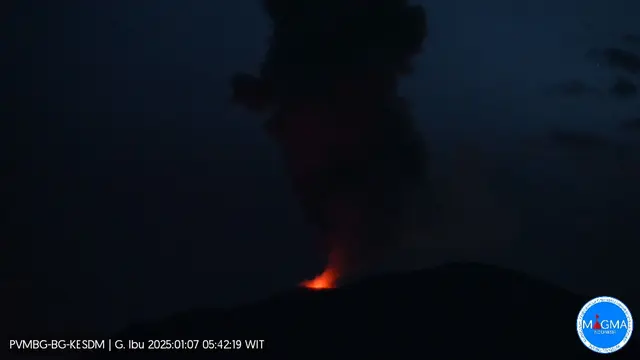 Gunung Ibu Meletus Lagi, Semburkan Abu Vulkanik Tebal 1.000 Meter ke Arah Timur - Regional ...