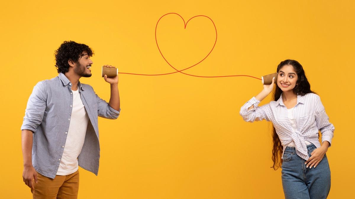 Membedakan Cinta dan Sayang: Definisi dan Esensi Kedua Perasaan Ini