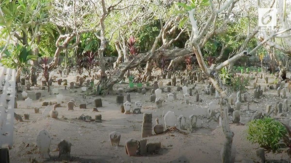 VIDEO: Misteri Hilangnya Tali Pocong dari Dalam Makam