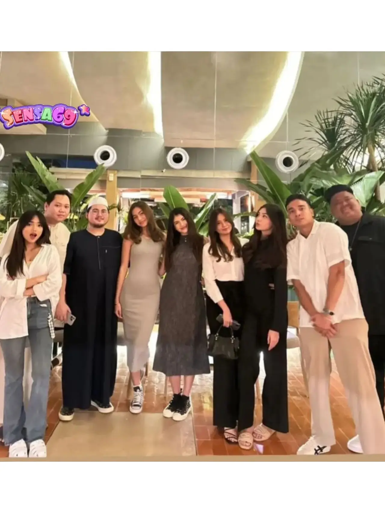 6 Potret Kedekatan Fuji dan Rafi Febriansyah Anak Dirut Pertamina ...