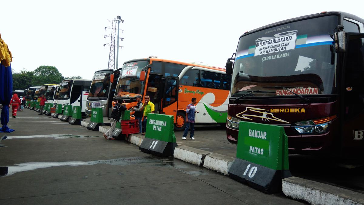 248 Bus di Terminal Kampung Rambutan Tak Lulus Ramp Check - News ...