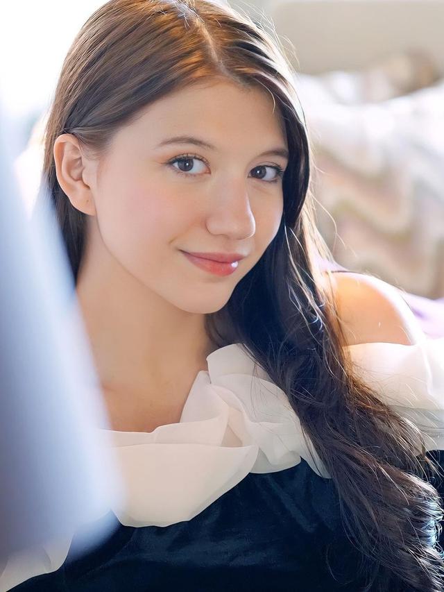 Cassandra Lee Sebut Rayakan Kecantikan dan Keunikan Bagian dari ...