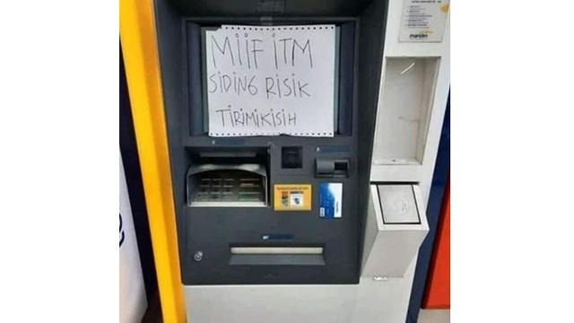 6 Tulisan di ATM Rusak Ini Bikin Geleng Kepala - Hot Liputan6.com