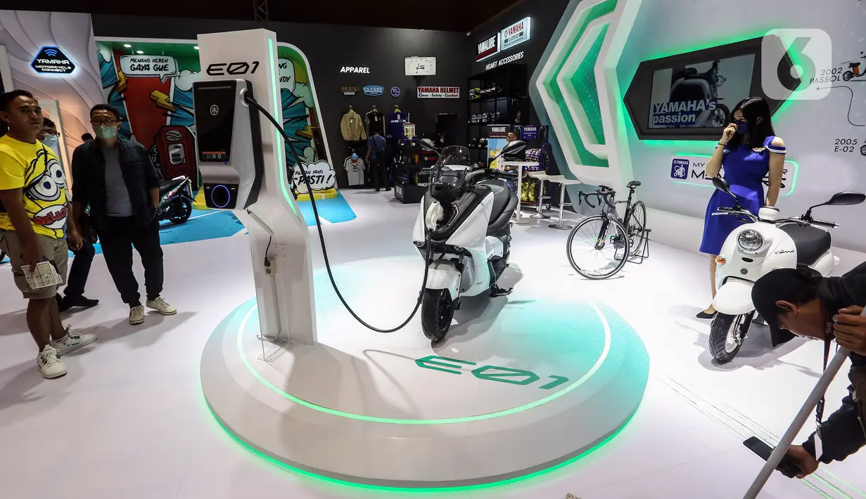 Ragam Sepeda Motor Listrik Tarik Minat Pengunjung IIMS 2023 - Foto ...