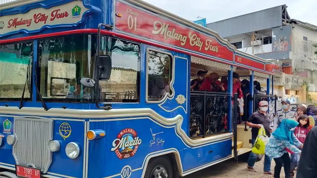 8 Bus Wisata di Indonesia, Keliling Kota Makin Seru dan Menarik - Hot ...