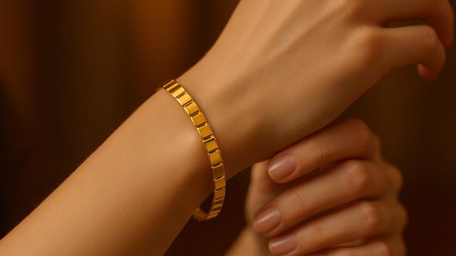 9 Model Gelang Emas 24 Karat 7 Gram dengan Desain Modern & Kekinian di 2025