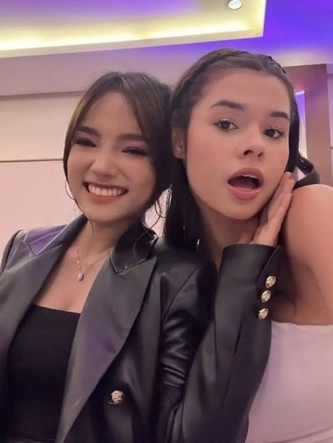 6 Gaya Maria Theodore Artis yang Dikabarkan Dekat dengan Jefri Nichol ...