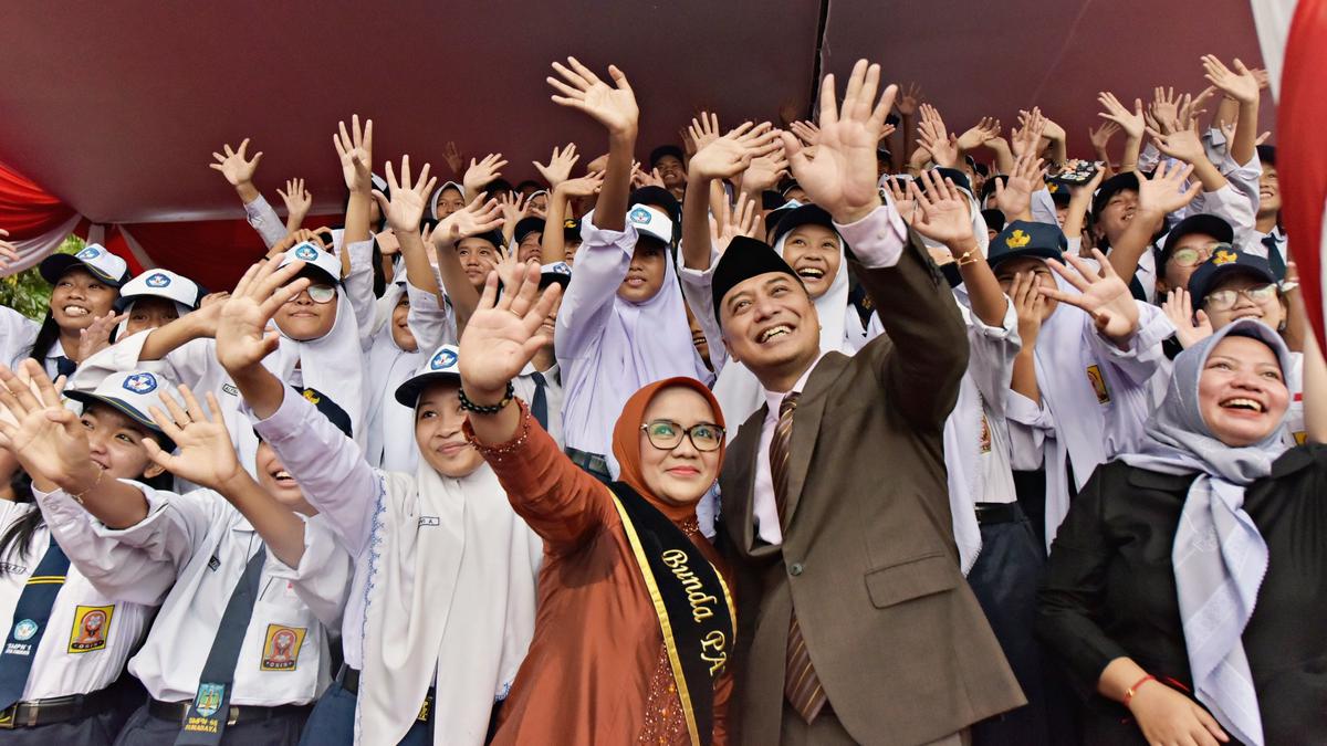 Eri Cahyadi: Semua Pelajar dan Guru di Surabaya Terapkan Merdeka Belajar - Surabaya Liputan6.com