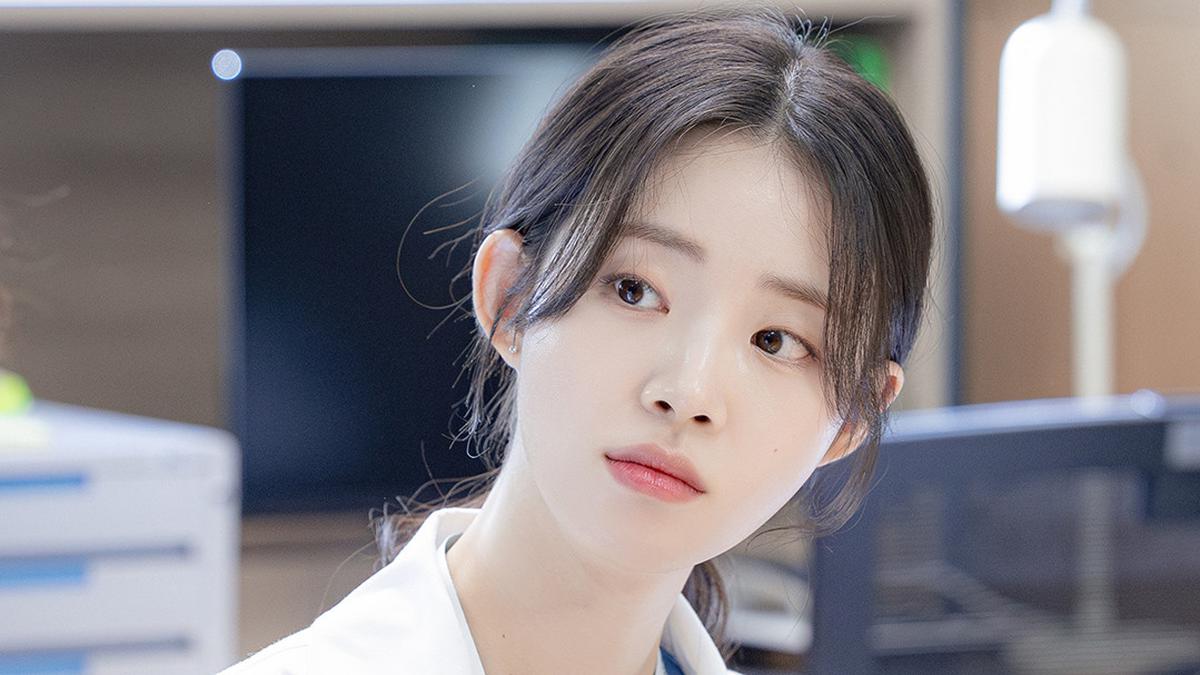 Akting Memukau Shin Si Ah di Resident Playbook Disorot, Sukses Eksekusi ...