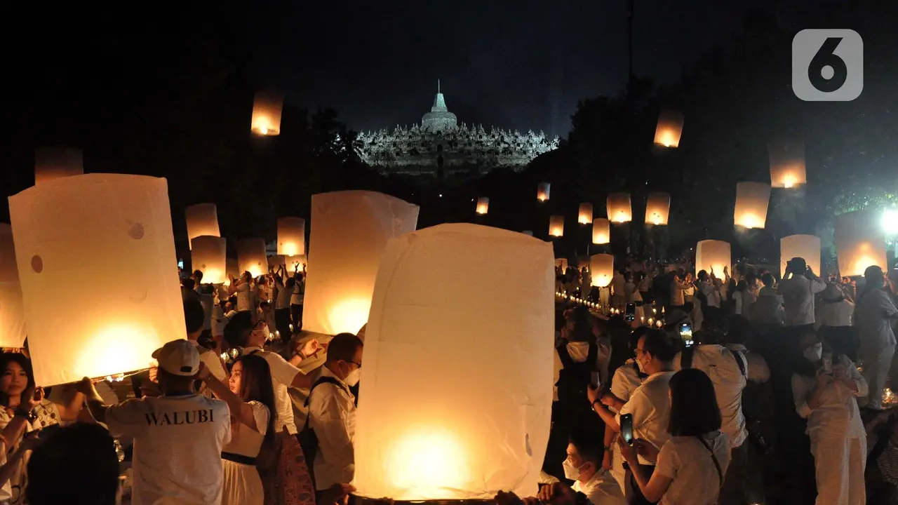 Mengenal Festival Lampion Borobudur, Puncak Perayaan Waisak dengan Pemandangan Lampion di Langit ...