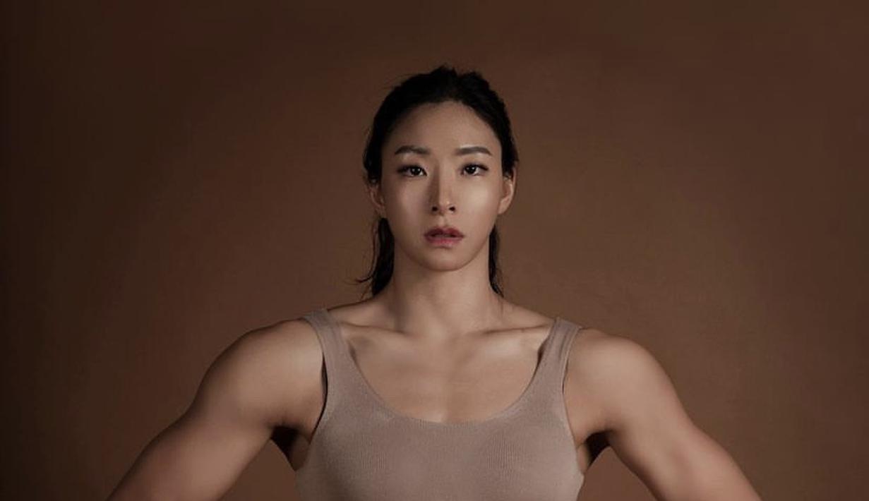 6 Potret Makeup Minimalis Jang Eun Sil Finalis Physical: 100 yang ...