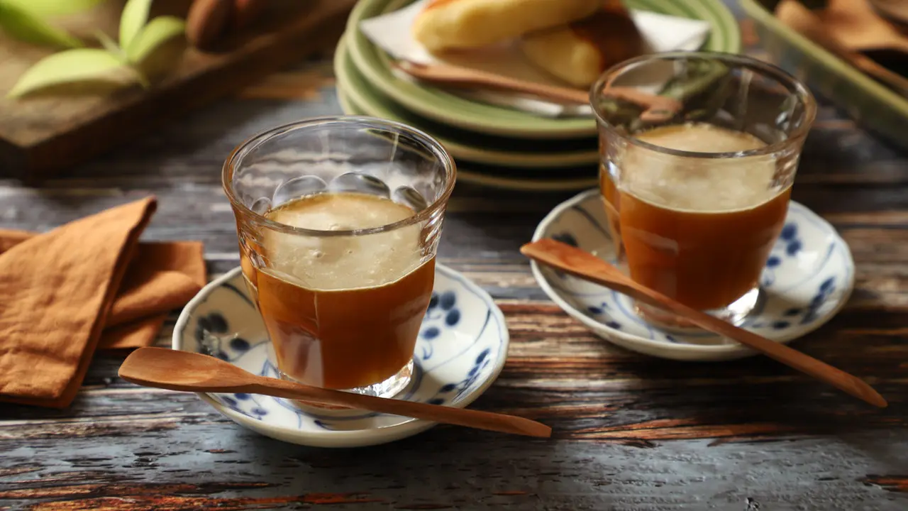 10 Minuman Tradisional Indonesia Penuh Cita Rasa Khas, Wajib Coba - Hot ...