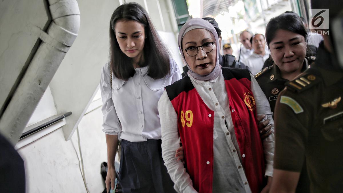 Ratna Sarumpaet Bebas, Ungkap Kondisi Kesehatan - ShowBiz Liputan6.com